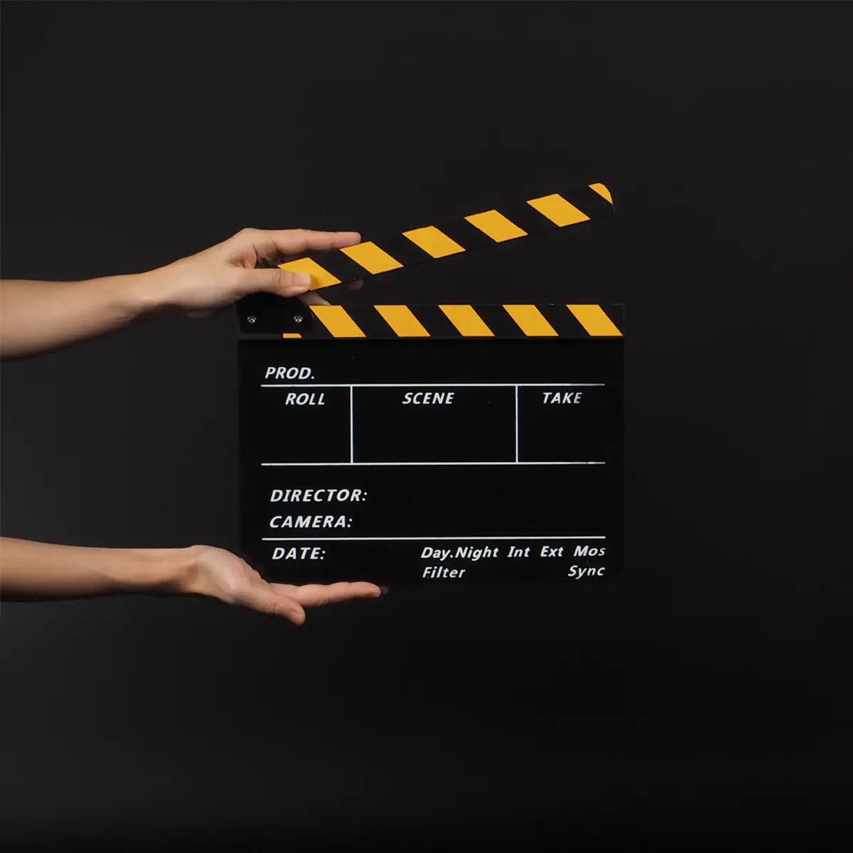 General full-body sling for lifting and moving users who have little or ...